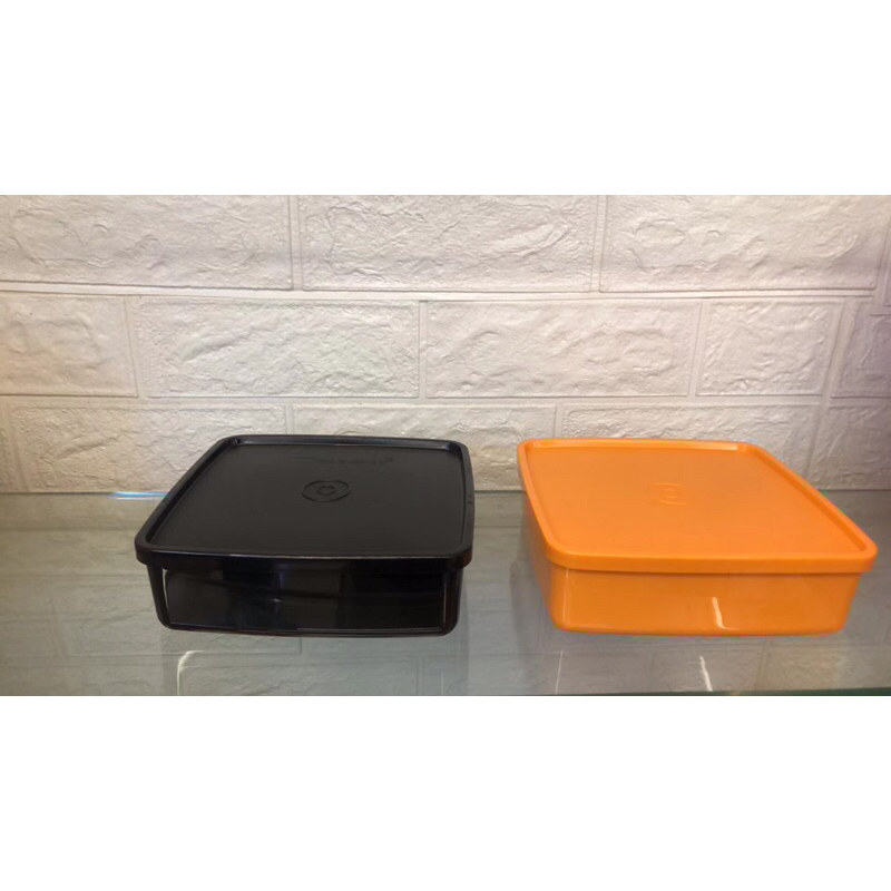 READY STOCK ORIGINAL 100% Tupperware Large Square Away 650ML | Shopee ...
