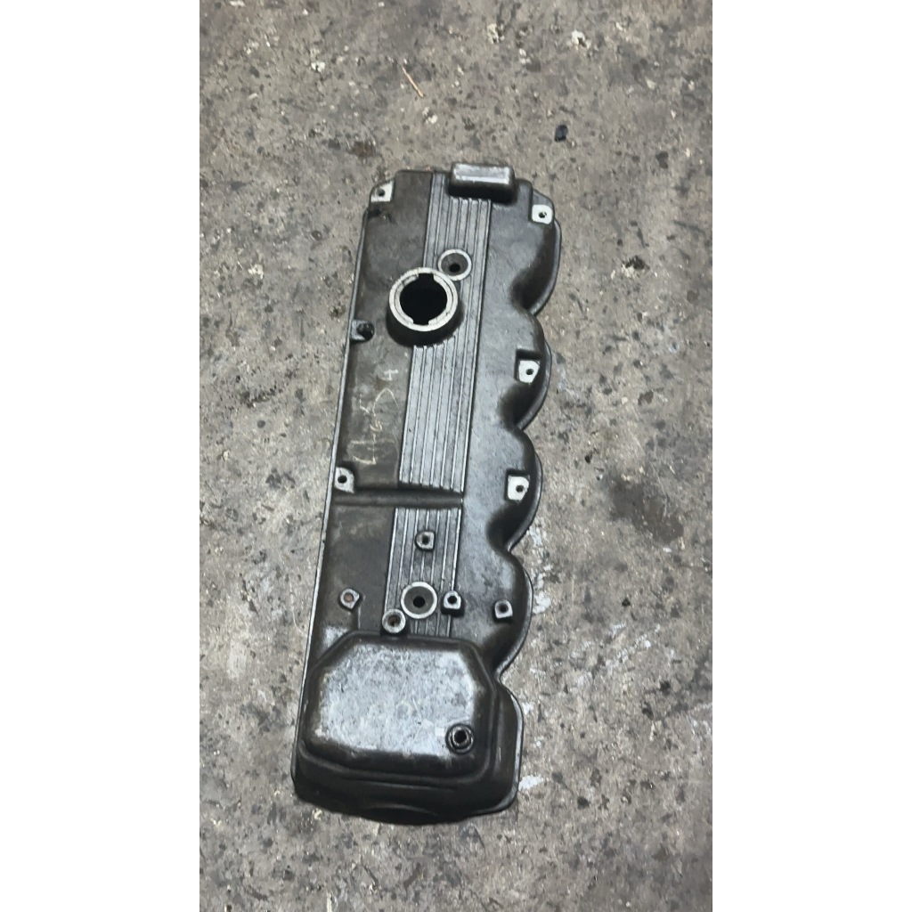 Mitsubishi Pajero 4G54 Engine Valve Cover/ Cylinder Head Cover (Used ...