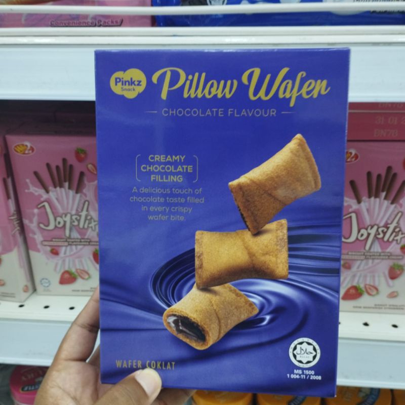 Pillow Wafer Biscuit Creamy Chocolate Biskut Wafer Coklat Berkrim 60g ...