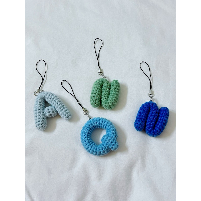 Letter crochet keychain 字母钩织钥匙扣 | Shopee Malaysia