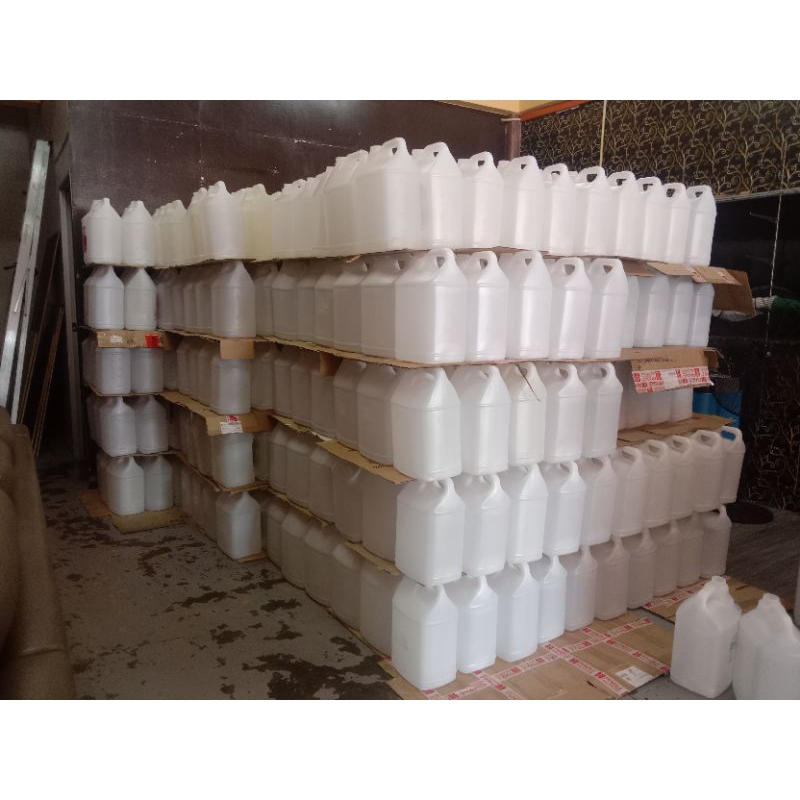 10L HDPE Bottle / Tong Air / Jerry Can (Like New) | Shopee Malaysia