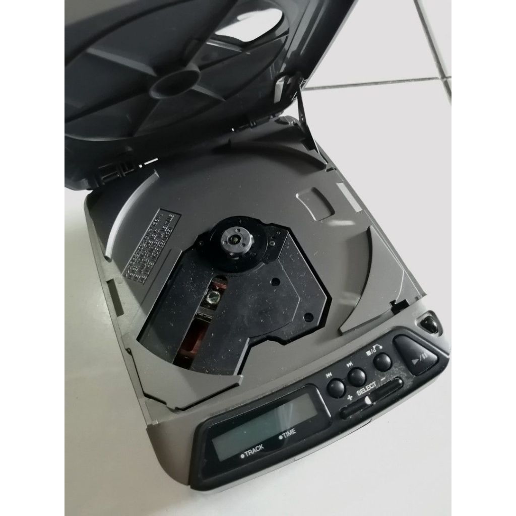 * USED * TEAC PD-P300VK CD Portable Player - Made in Japan | Shopee ...