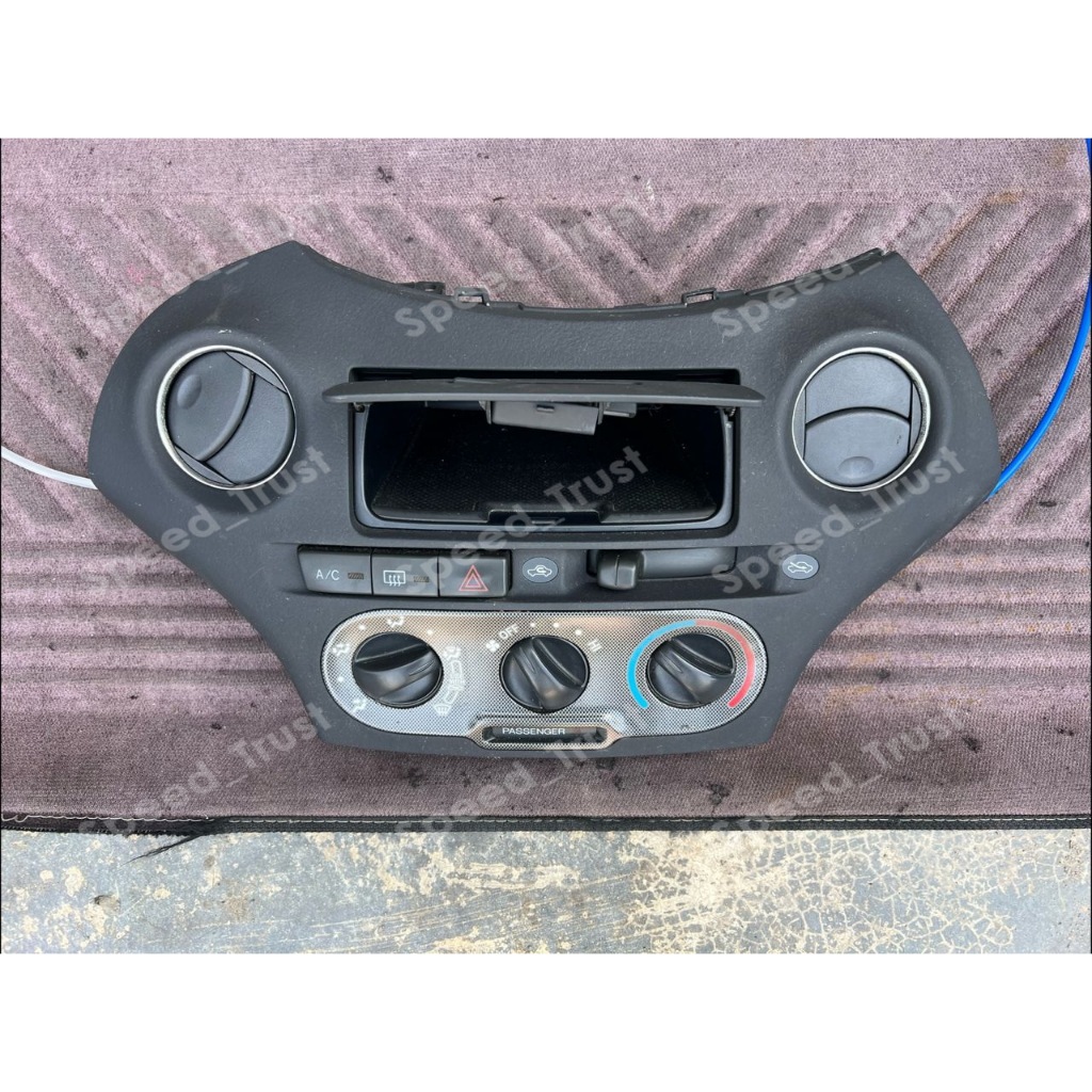 JDM Original Used Aircond Air Cond Vent Outlet Middle AC Switch Suis ...