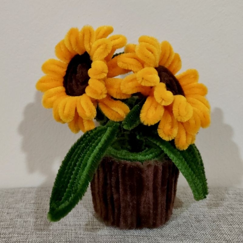 Chenille Sunflower Pot Bouquet readymade souvenirs gifts | Shopee Malaysia
