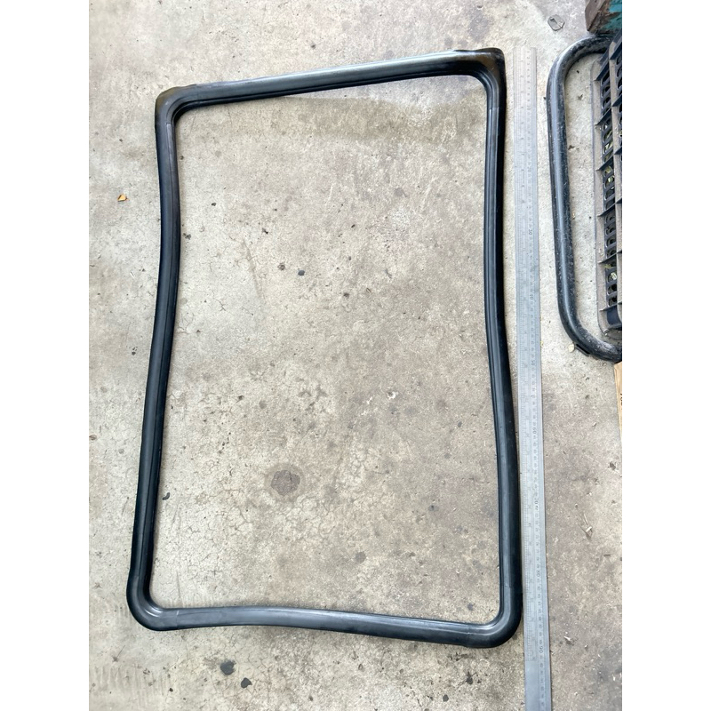 NISSAN VANETTE C22 REAR SIDE WINDOW RUBBER（1PC）（cermin mati） | Shopee ...