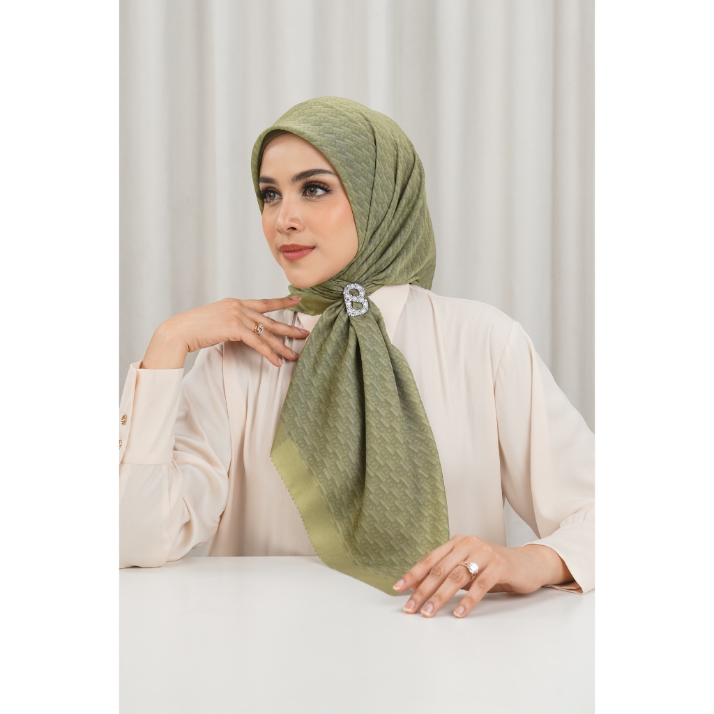 Buttonscarves Malaysia Leena Monogram Square | Shopee Malaysia