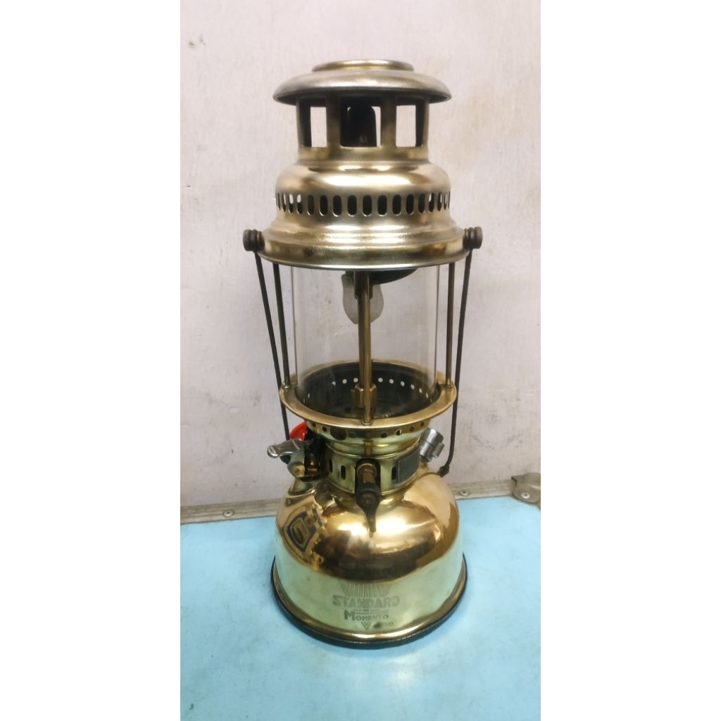 Standard Momento 1 Pressure Lantern Brass Kerosene Lampu Pam Antik ...