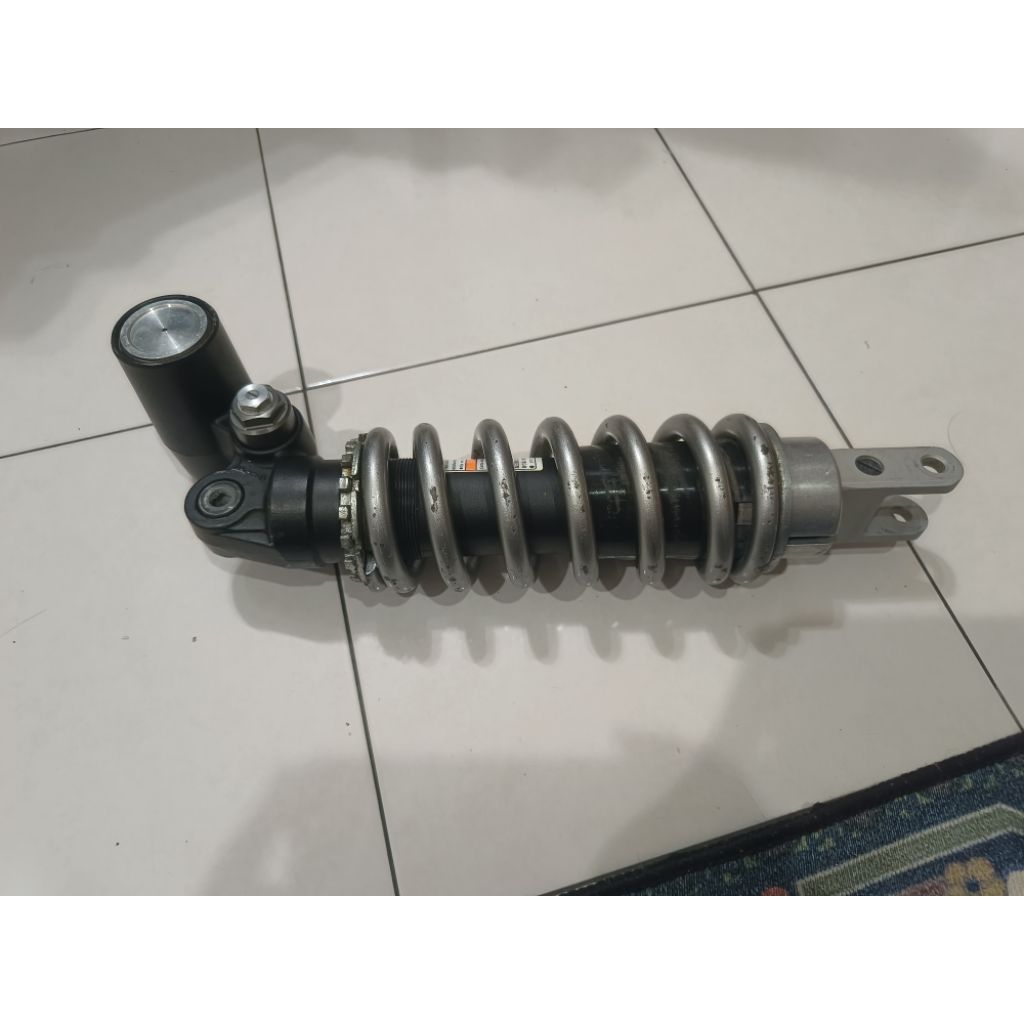 ZX6R ZX636 MT09 Rear Shock absorber READY STOCK | Shopee Malaysia