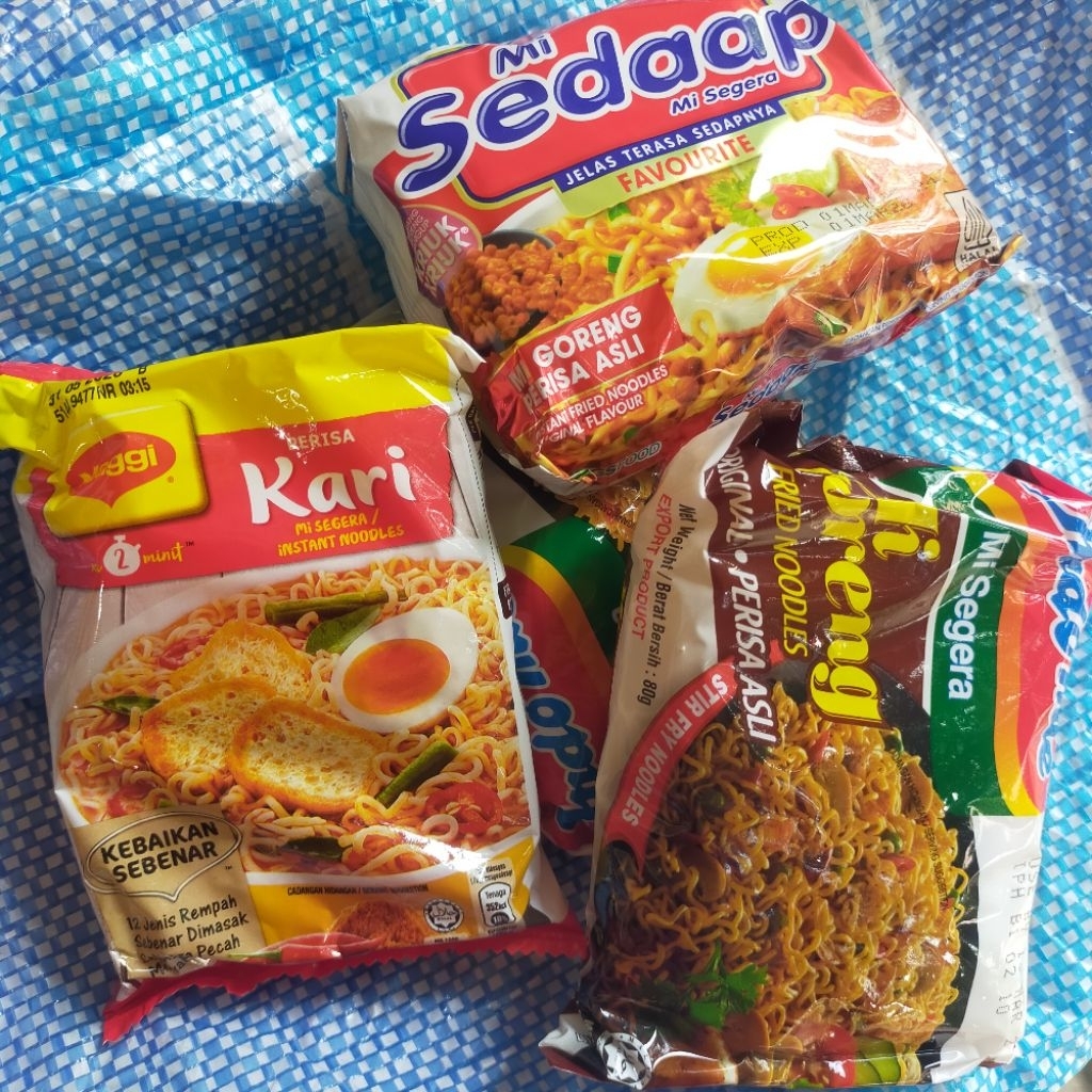 MAGGI Kari MEE SEDAP Perisa Asli INDOMEE Mee Goreng Instant Noodles ...