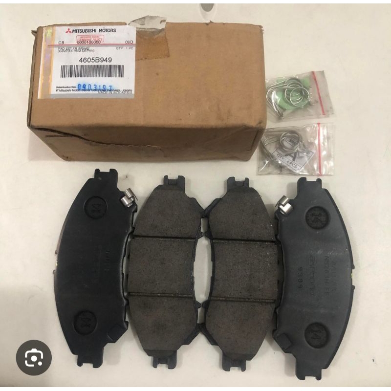 Mitsubishi Original Xpander Front Disc Brake Pad 4605B949 | Shopee Malaysia