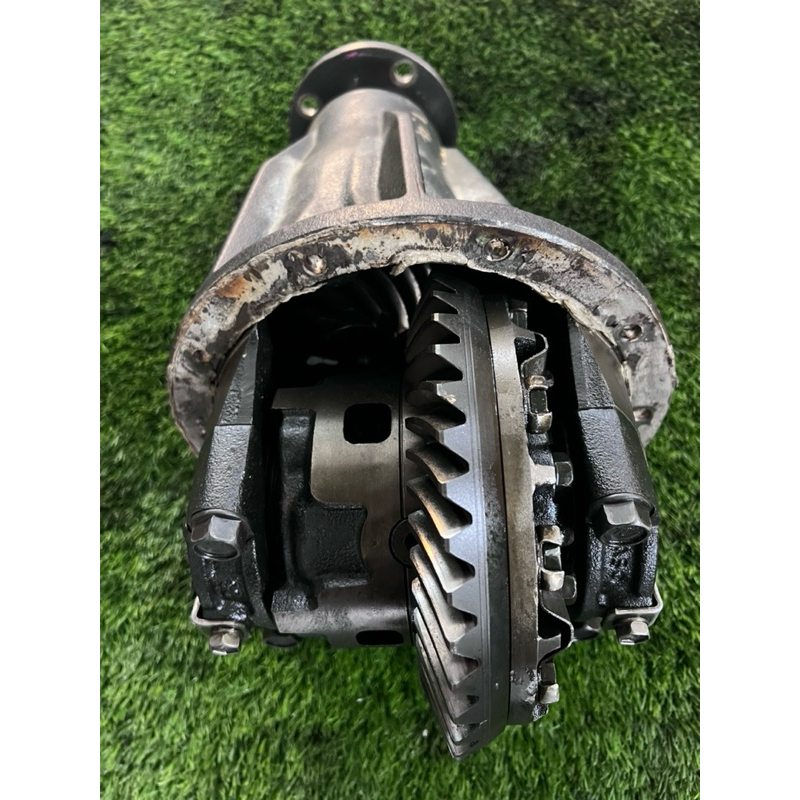 Toyota hilux kun25 Lsd Rear Inteq Differential Gear 11x43 Condition ...