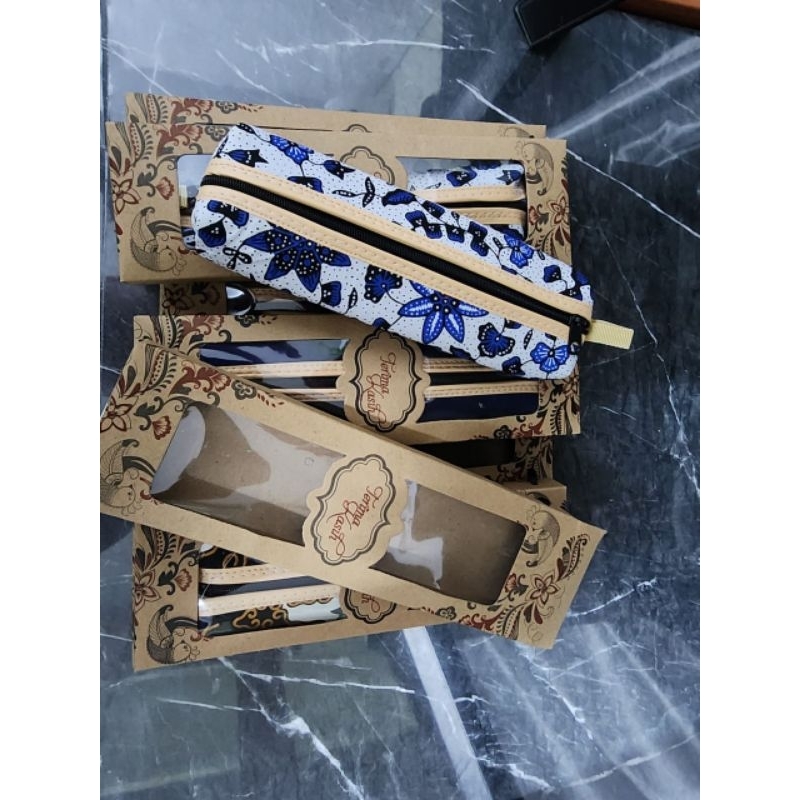 doorgift cenderahati kotak pencil design Batik dengan kota packing size ...