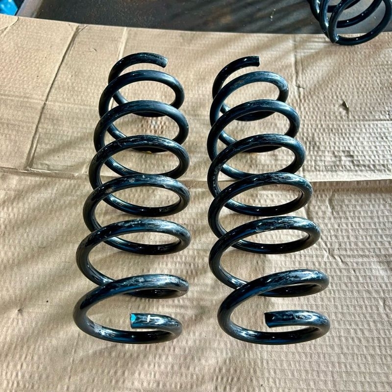 ORIGINAL PERODUA MYVI 2018 GEN3 REAR COIL SPRING ORIGINAL | Shopee Malaysia