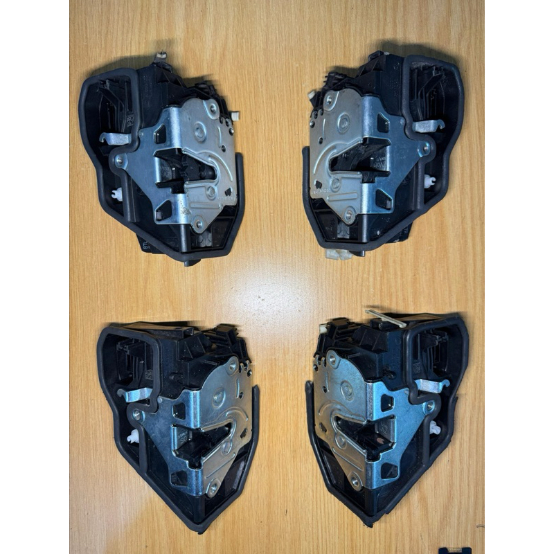 BMW E90 E60 E70 E71 F10 F30 Door Lock | Shopee Malaysia