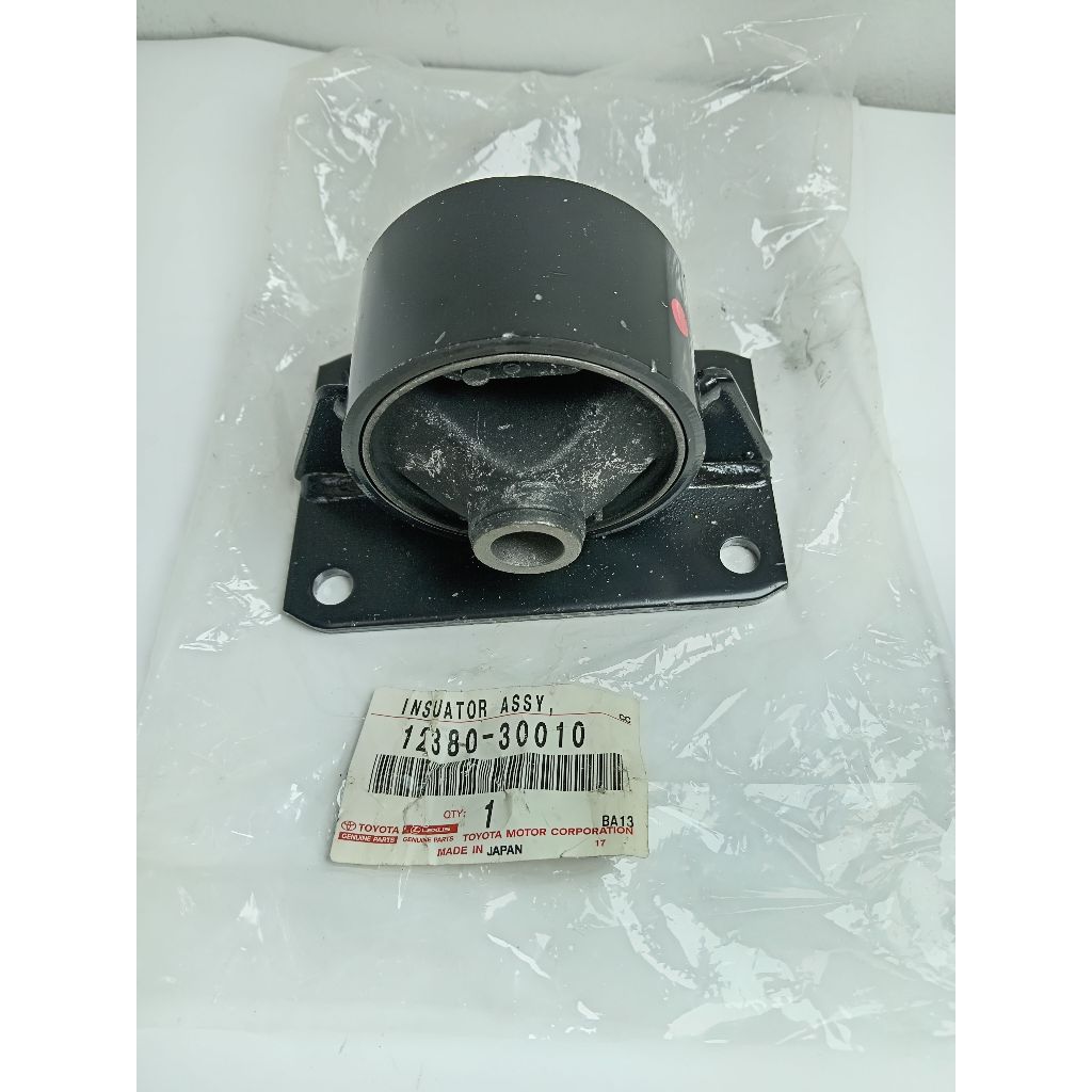 TOYOTA Engine Mounting Set for Toyota Hiace Van (Part No. 12380-30010 ...