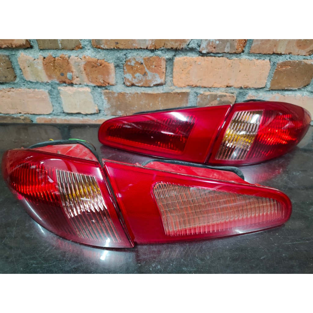 JDM Alfa Romeo 147 Rear Tail Light Lamp Lampu Belakang 1 Set 4 Piece ...