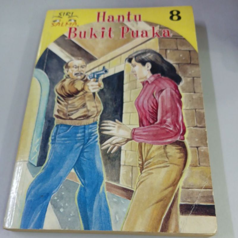 hantu bukit puaka (buku terpakai) | Shopee Malaysia