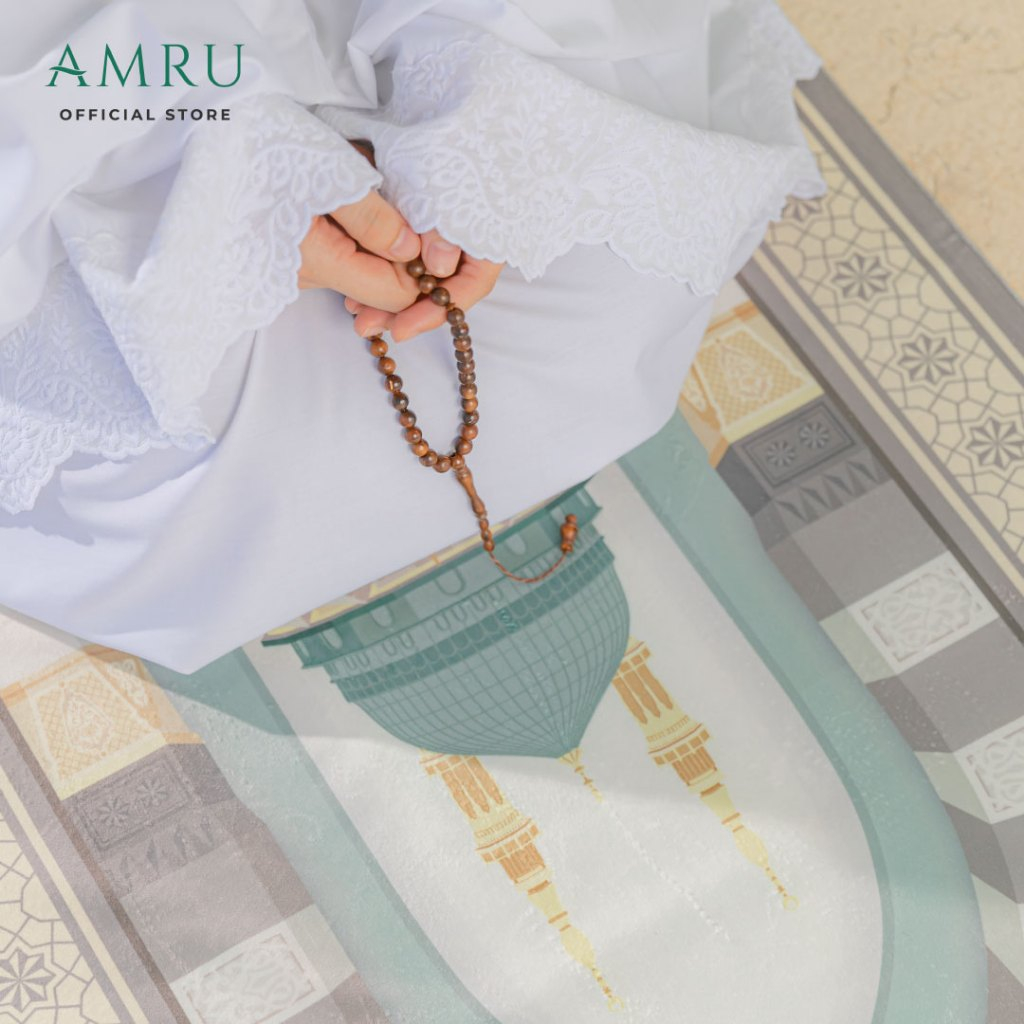 AMRU Sakeena Nabawi Sajada Sejadah Velvet Travel Exclusive Hadiah Gift Kahwin (FREE Exclusive ...