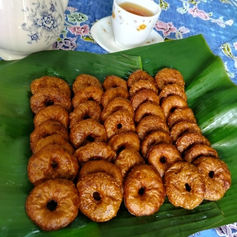 KUIH DERAM/PENERAM TRADISIONAL. Gula Merah + Santan Asli dan rasa Wangi ...