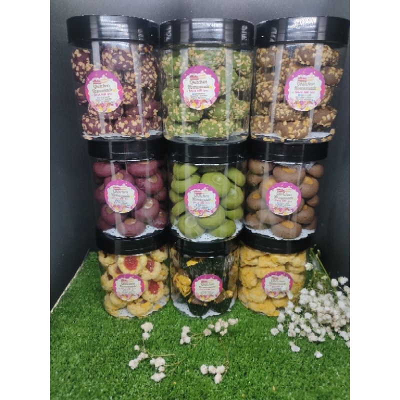 Biskut Raya homemade cornflakes madu, button cookies, nutella pod ...