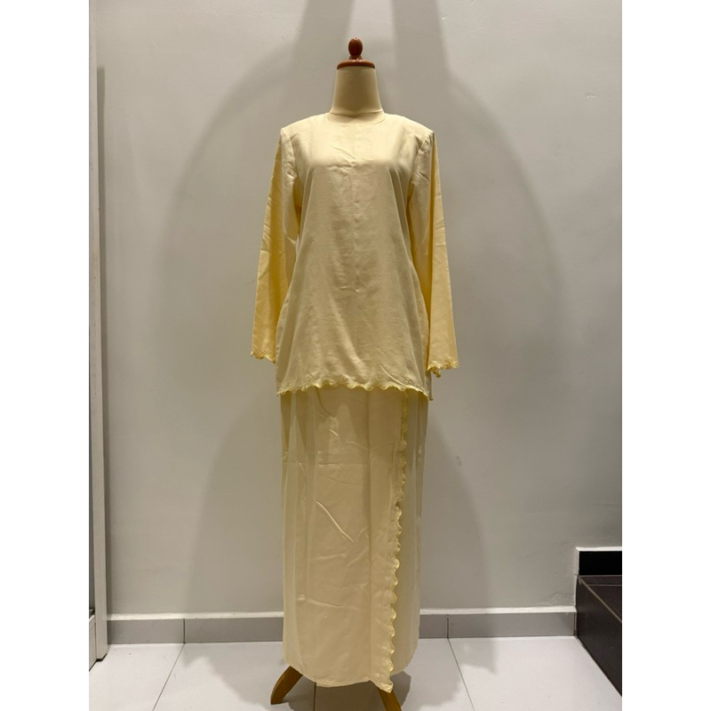 Baju Kurung Qaamnie (Preloved) | Shopee Malaysia