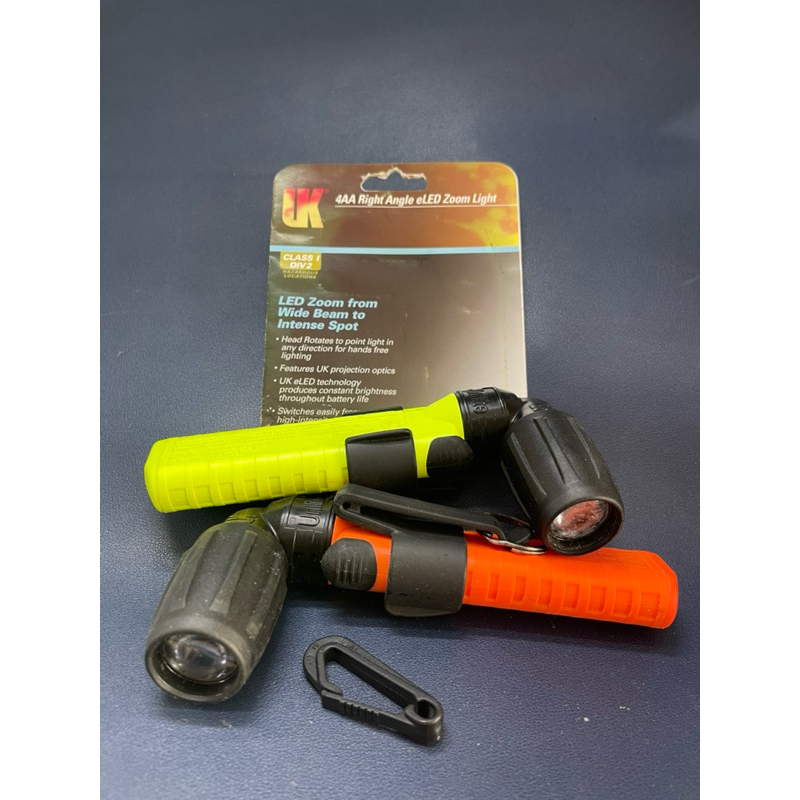 Underwater Kinetics 4AA Right Angle Eled Zoom Light (Clearance/No ...