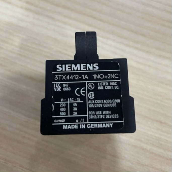 SIEMENS AUXILIARY CONTACT SCREW TERMINAL TYPE 3TX4412-1A 1NO+2NC (USED ...