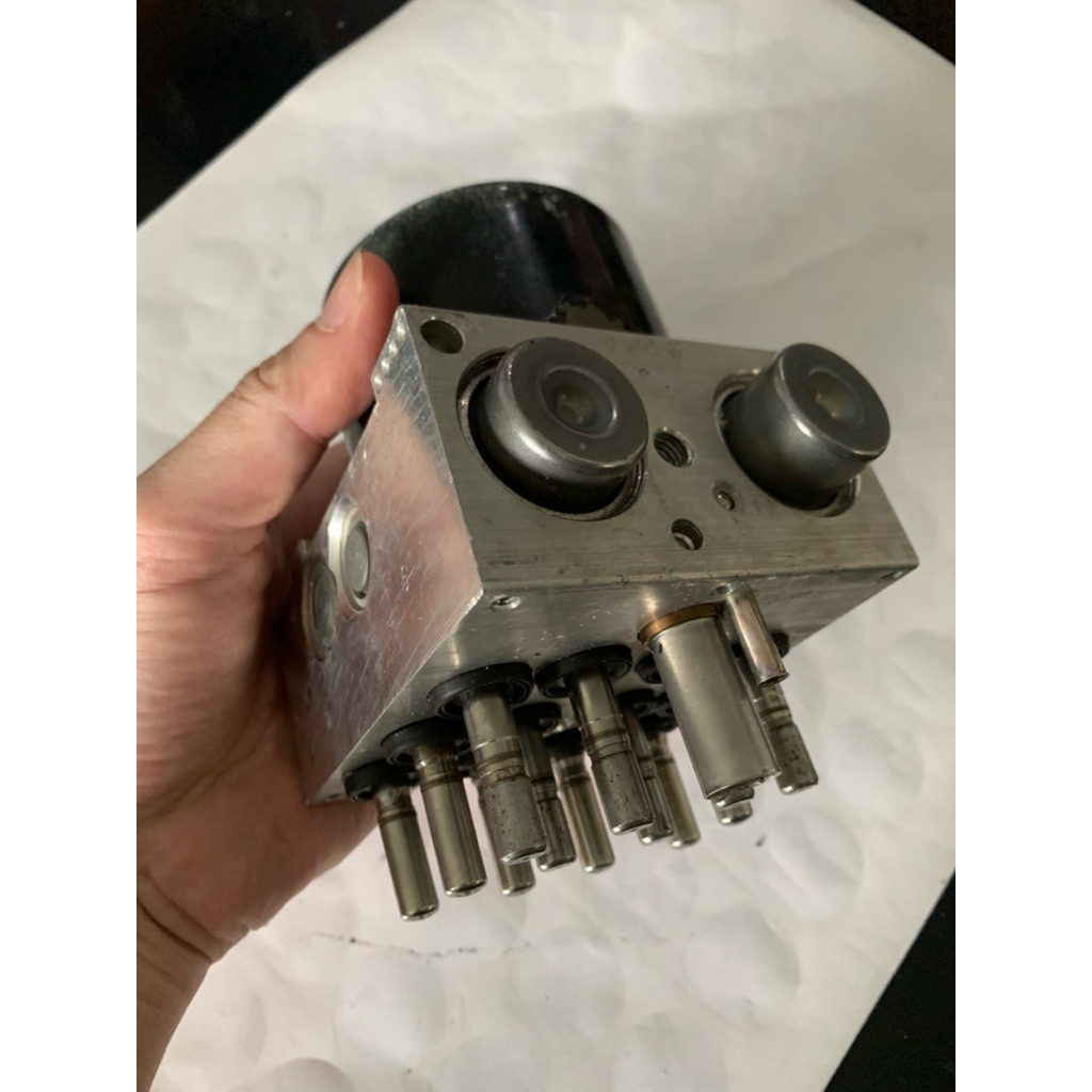 Genuine Original Mercedes-Benz C-Class W204 C250 ABS Brake Pump- Faulty ...