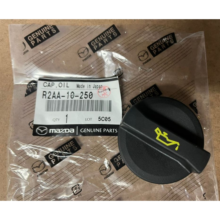 100% GENUINE (MAZDA) ENGINE OIL CAP MAZDA CX5 / CX7 / RANGER T6 / T7 ...