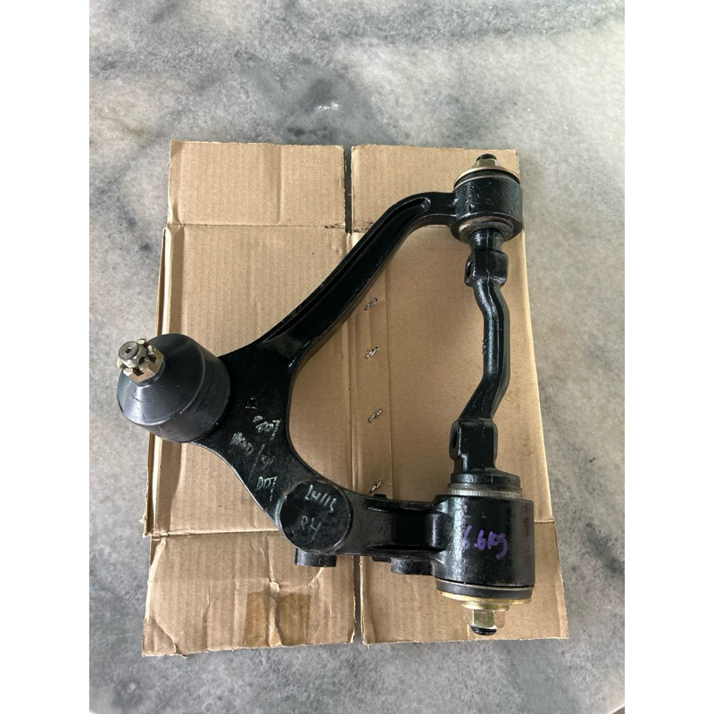 TOYOTA HIACE LH113 RZH112 DYNA LY100 LH80 UPPER ARM | Shopee Malaysia