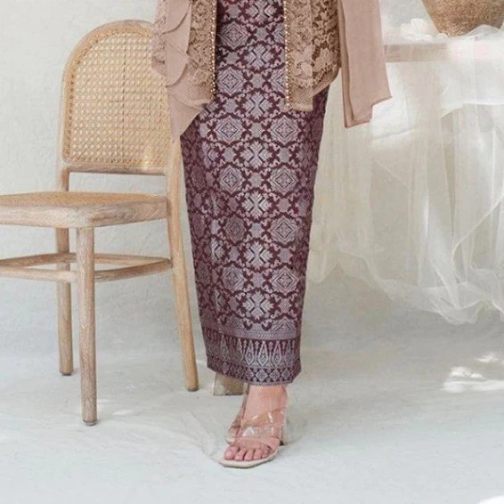 SARUNG SONGKET ASLI (SUDAH JADI SKIRT) | Shopee Malaysia