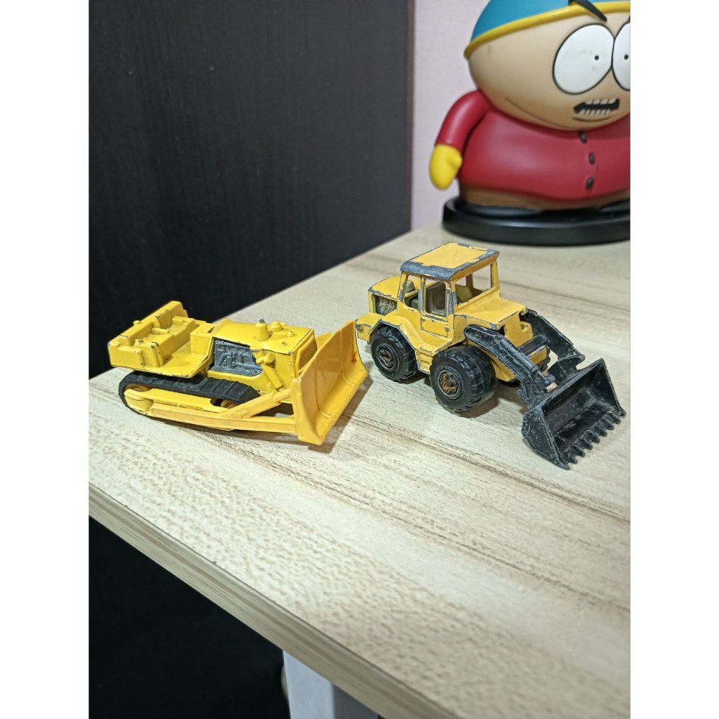 Vintage 1979 Lesney matchbox caterpillar D9 Tractor and Majorette ...