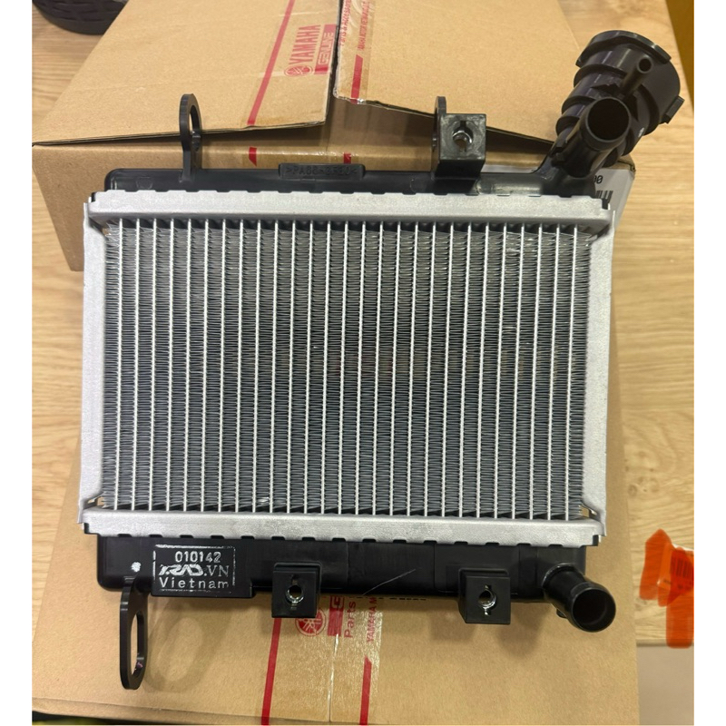100% ORIGINAL -YAMAHA Y16 Y16ZR Y16(ABS) COOLANT RADIATOR COMP.ASSY ...
