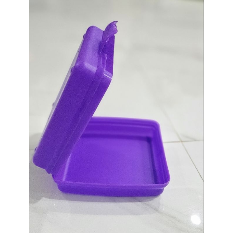 TUPPERWARE SANDWICH KEEPER | Shopee Malaysia
