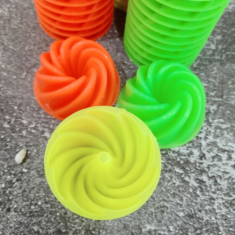12pcs acuan kaswi lompang jelly kuih lapis twister spiral mold | Shopee ...