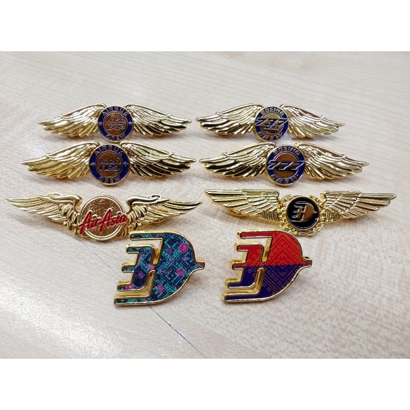Pin badge logo kerongsang brooch clips malaysia airlines mas batik air ...