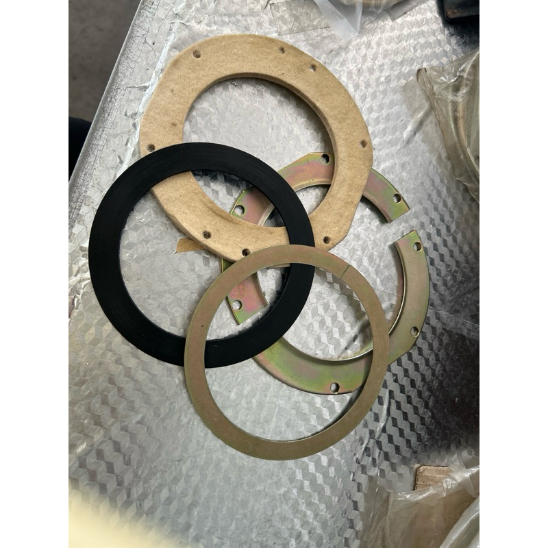 TOYOTA HILUX LN106 KIN PIN SEAL KIT （HALF SET）43204-60020 CLEARANCE OLD ...
