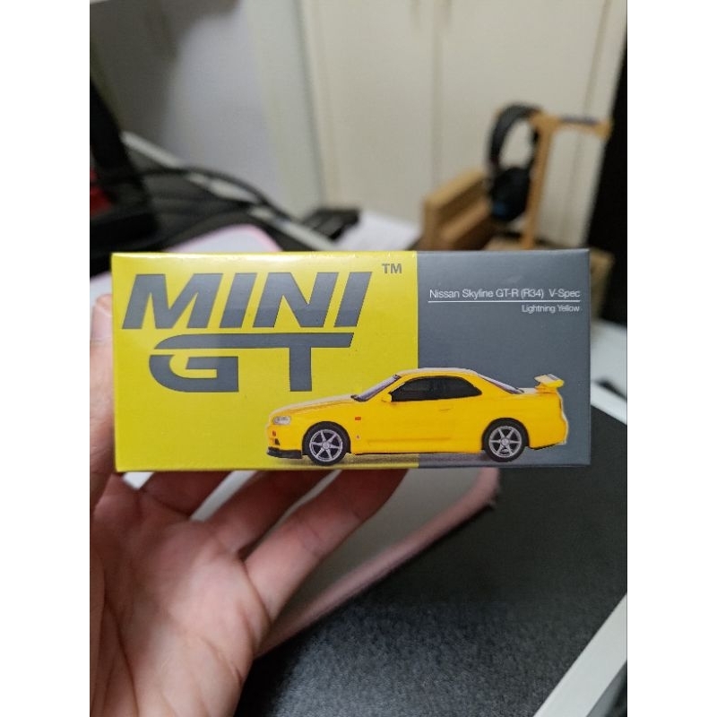 Mini GT Nissan Skyline GT-R (R34) V-Spec Lightning Yellow #762 | Shopee ...