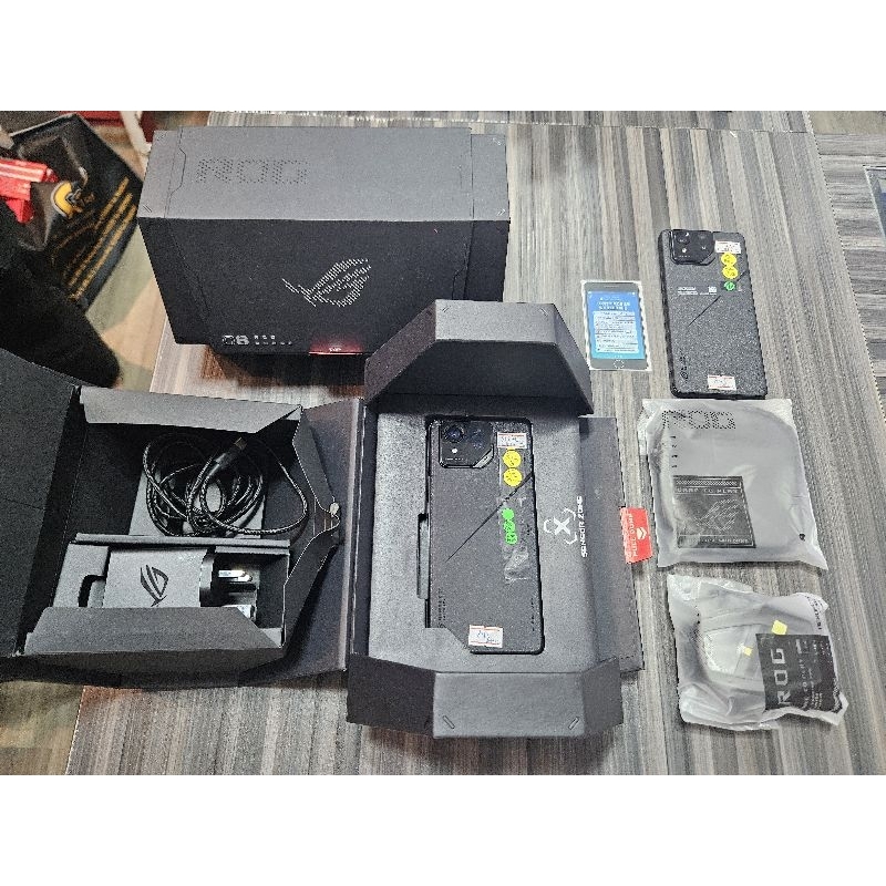 Asus ROG 8 Pro 5G 16GB Ram 512GB / 24GB Ram 1TB Dual Sim (Gaming Phone ...