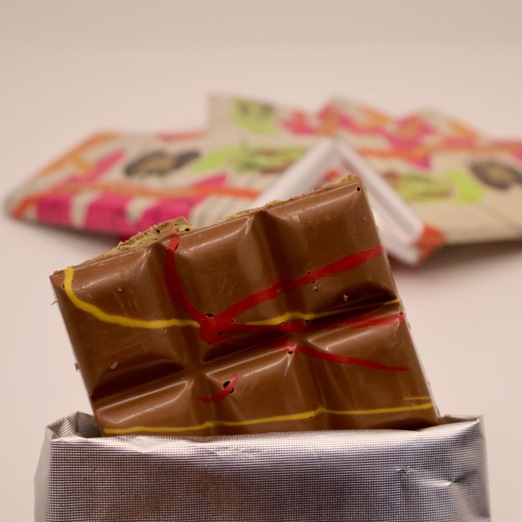 FIT DUBAI CHOCOLATE { 100G } PISTACHIO KUNAFA CHOCOLATE BAR ,MADE IN U ...