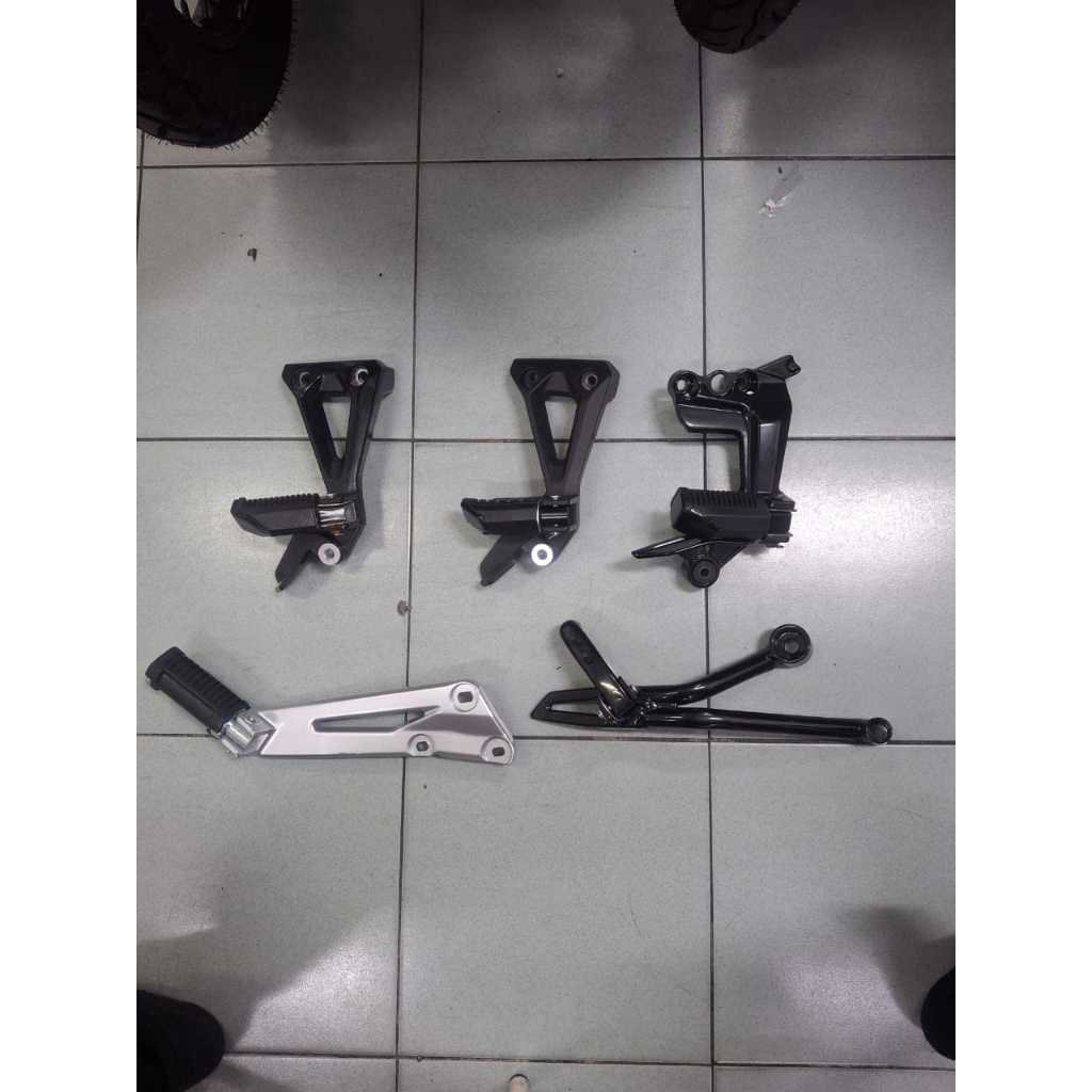 Footrest bracket belakang ORIGINAL untuk Motor AVETA | Shopee Malaysia