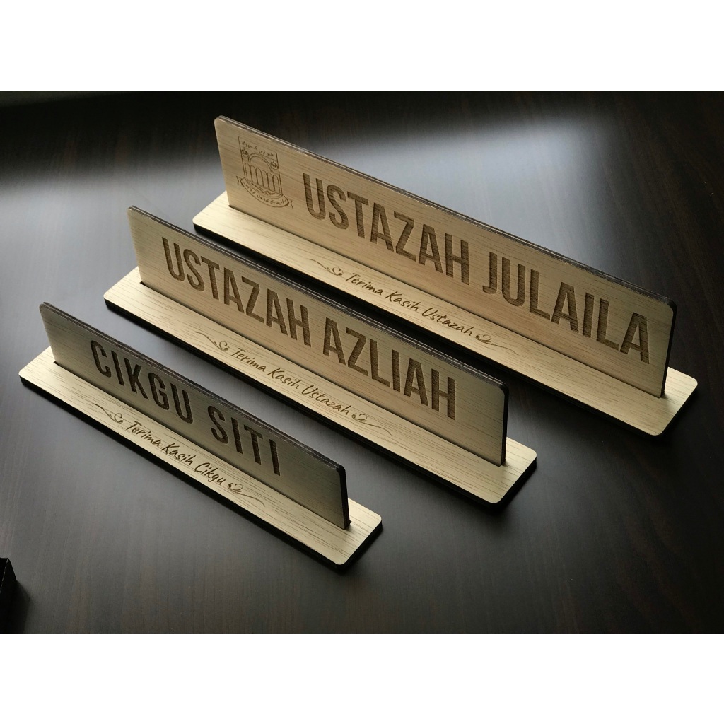 2025 WOODEN NAME STAND TANDA NAMA KAYU HADIAH HARI GURU HIASAN MEJA ...
