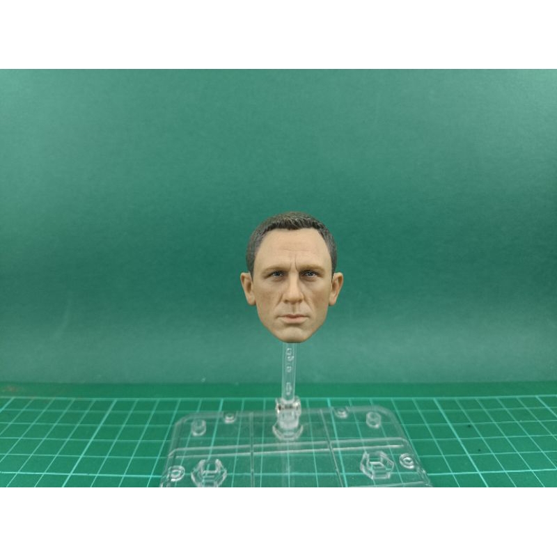 1/6 scale Daniel Craig head sculpt | Shopee Malaysia