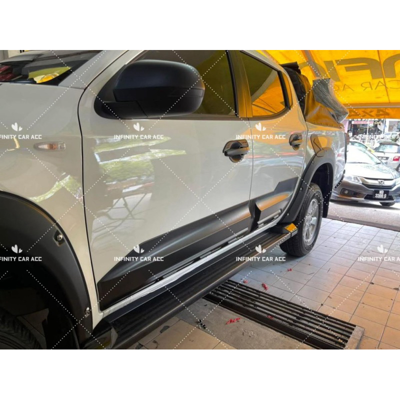 Mitsubishi Triton 2015-2021 Door Panel Garnish Door Cladding Matt Black ...