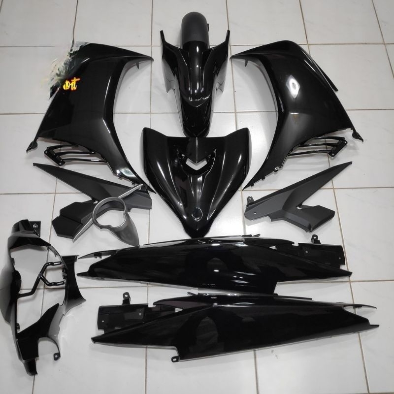 LC135 V1 V2 V3 V4 V5 V6 V7 COVER SET HLD BLACK YAMAHA | Shopee Malaysia