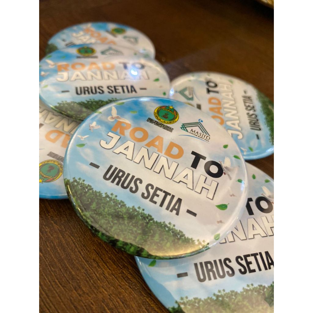 CUSTOMIZED BUTTON BADGE 58mm | Shopee Malaysia