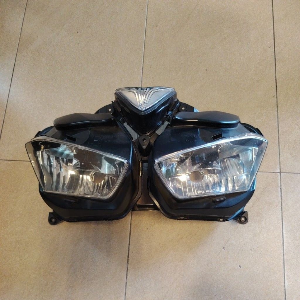 Yamaha R25 V1 headlamp lampu depan front headlight | Shopee Malaysia