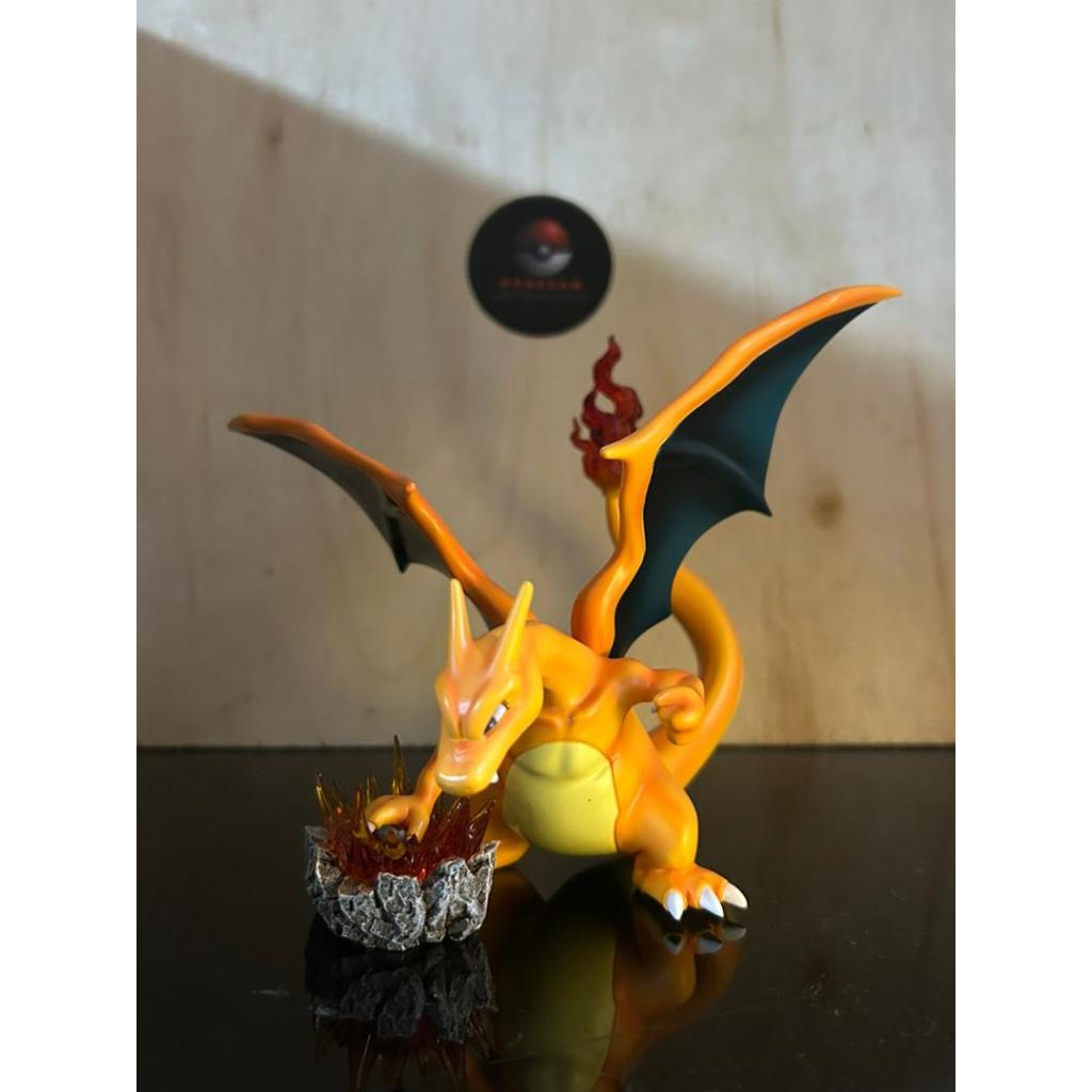 POKESAM - POKEMON SCALE WORLD 1/20 | Charizard Punch| 95% NEW | Shopee ...