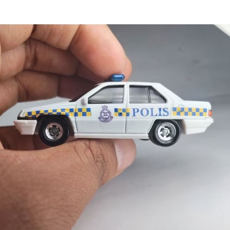 Hot Wheels Proton Saga Polis | Shopee Malaysia