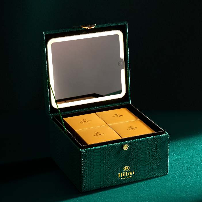Hilton KL Emerald Eclipse Mooncake Collection – Traditional Baked ...